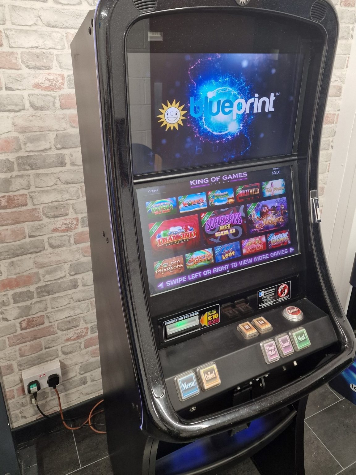 Digital Gaming Machines - Aztec Coin