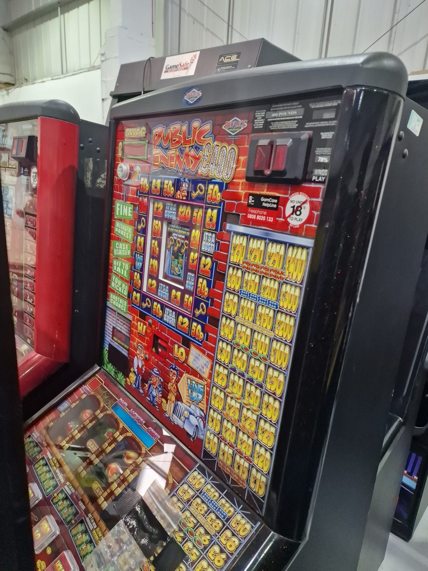 Public enemy No1 £400 Jackpot Club Fruit Machine - Aztec Coin